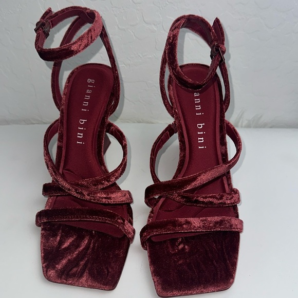 Gianni Bini | Shoes | Gianni Bini Novah Velvet Square Toe Wedge Sandals ...
